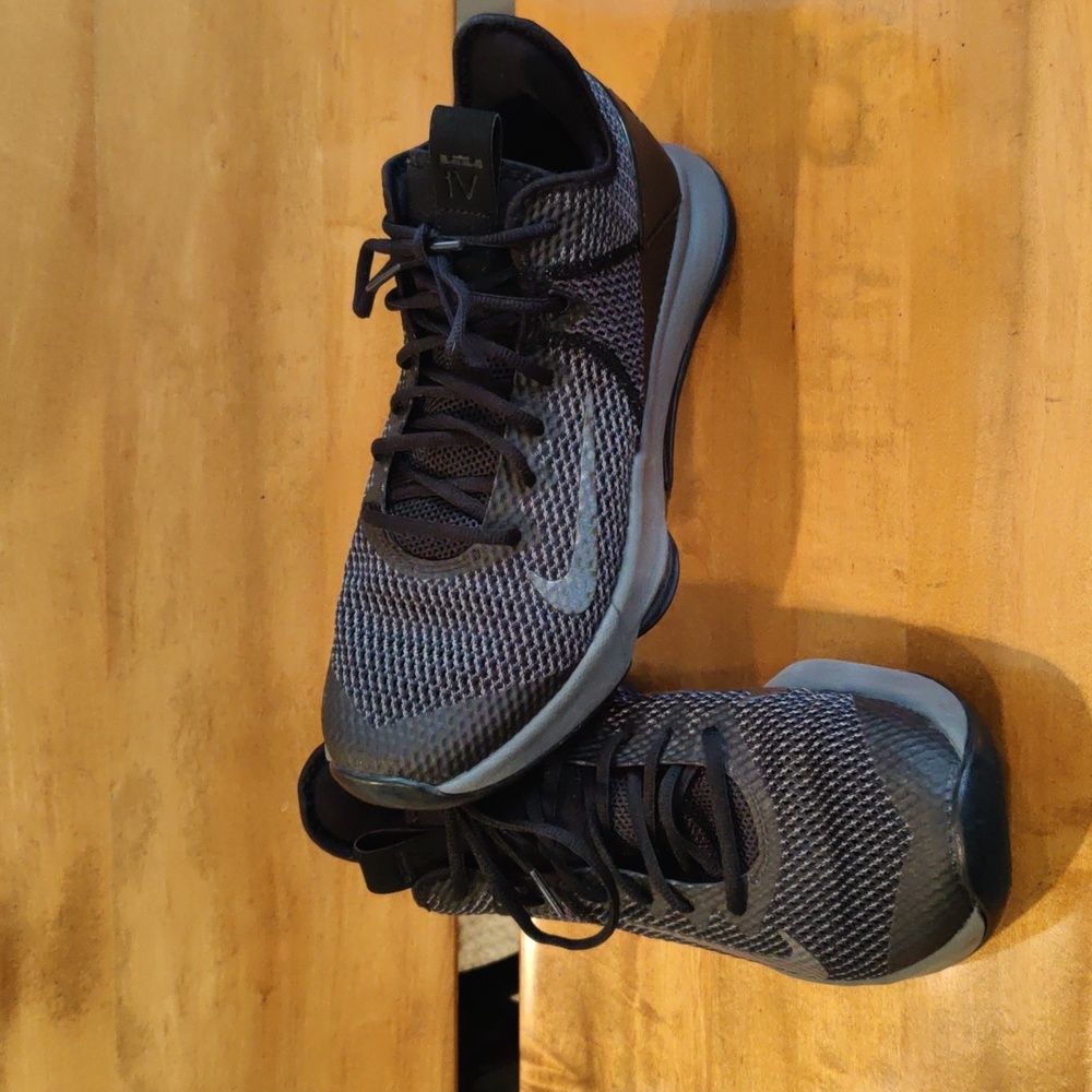 Nike Lebron Witness Iv Black/Iron Grey Size 10 Bv7427… - Gem